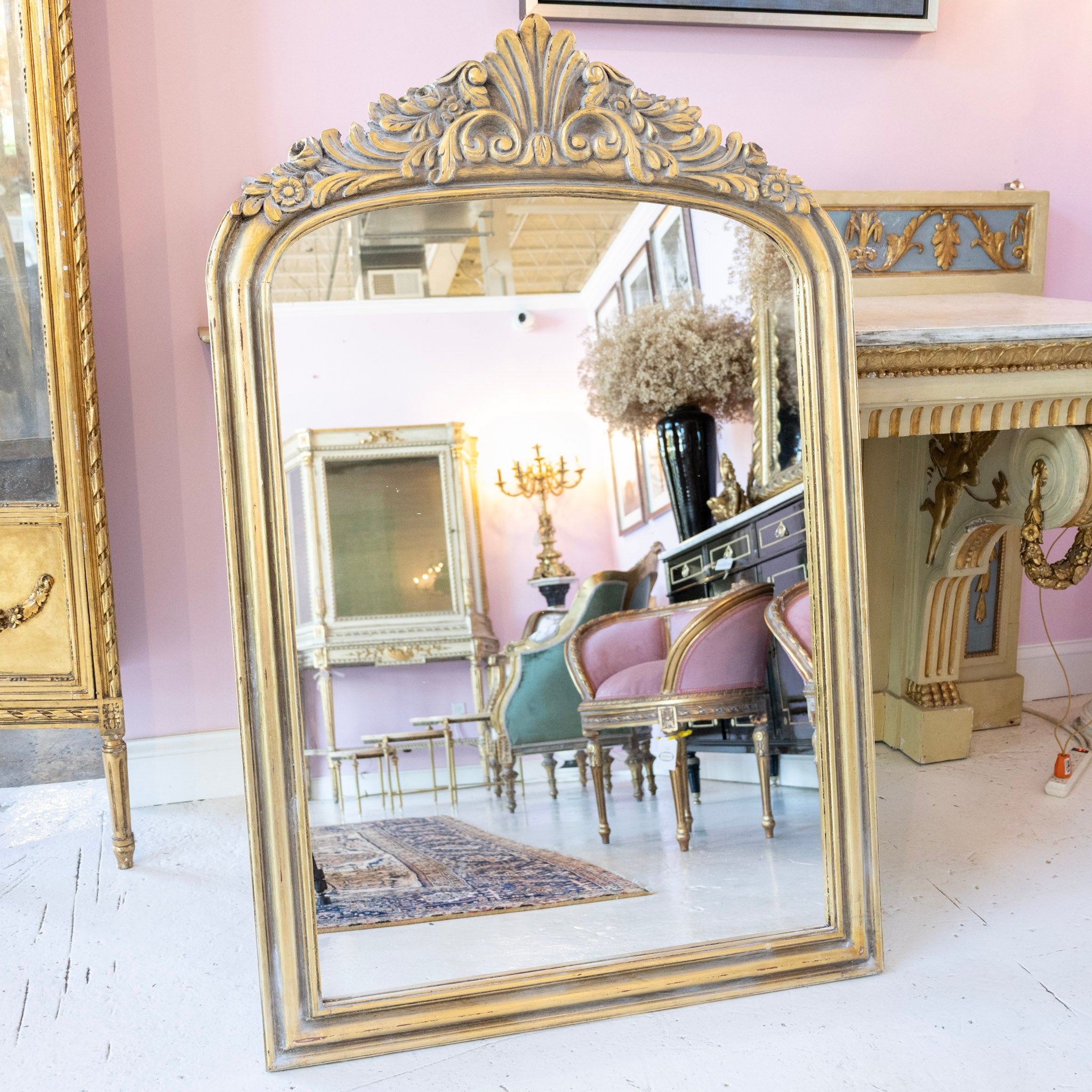 Louis XVI Rounded Gilded Mirror – Shell Crest & Fluted Trim – Le Chateau