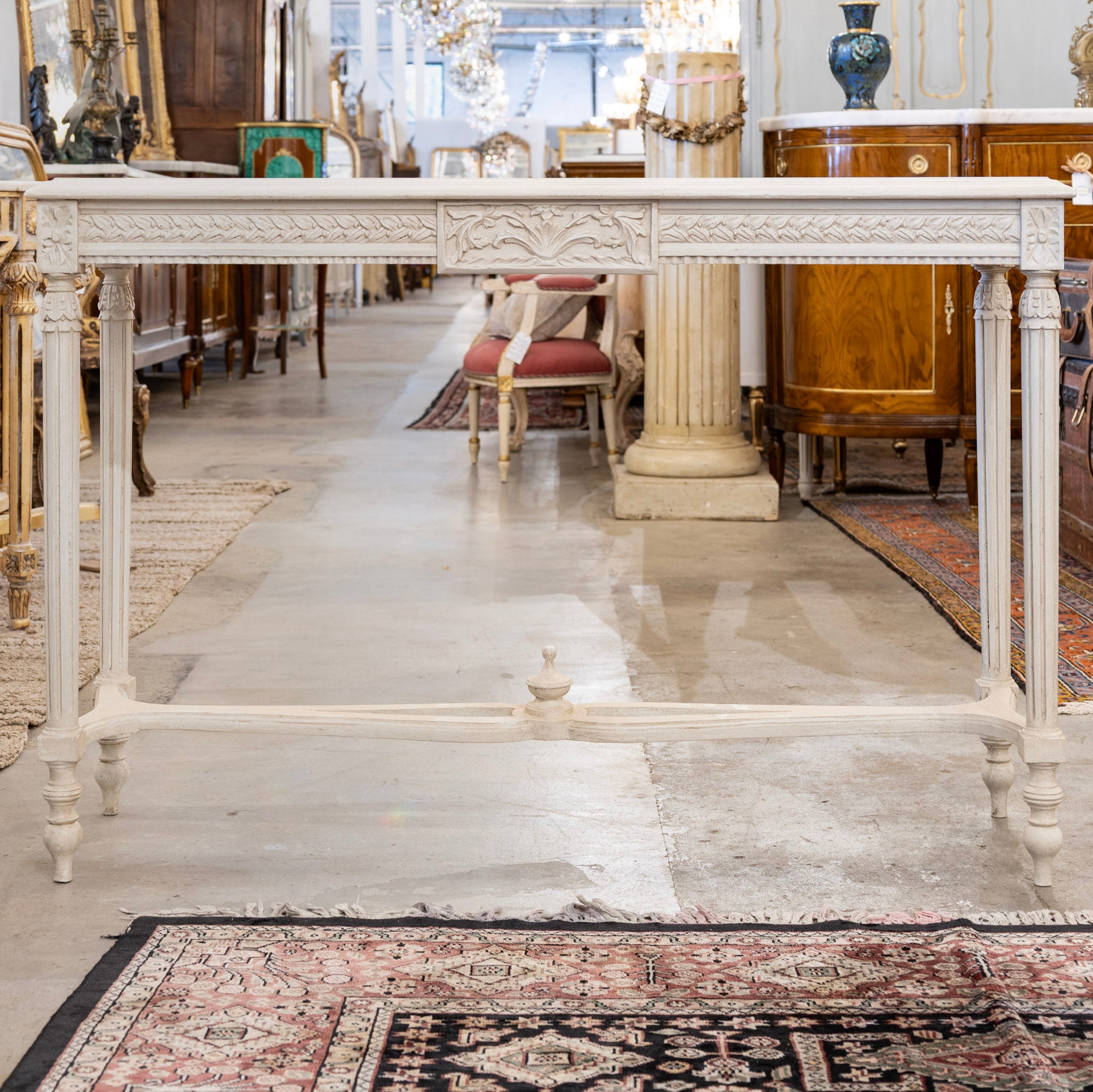 Swedish Console Table – Antique White Finish & Leaf Trim – Le Chateau