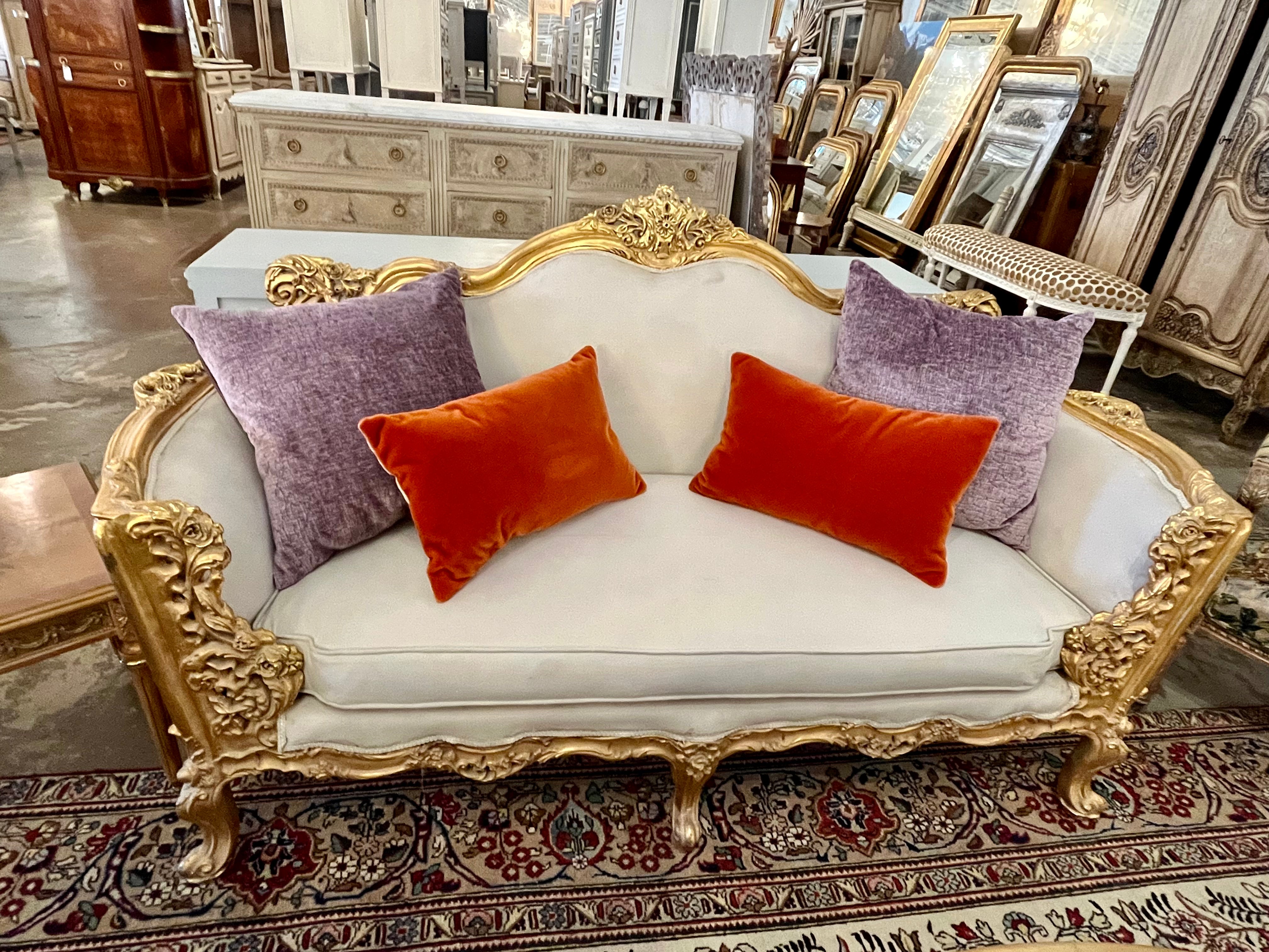 French Ornate Sofa with Giltwood Frame and White Velvet – Le Chateau